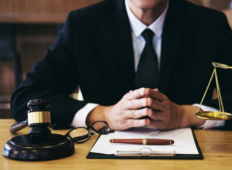 Advocate Mayo Hall Court | Truelawyer